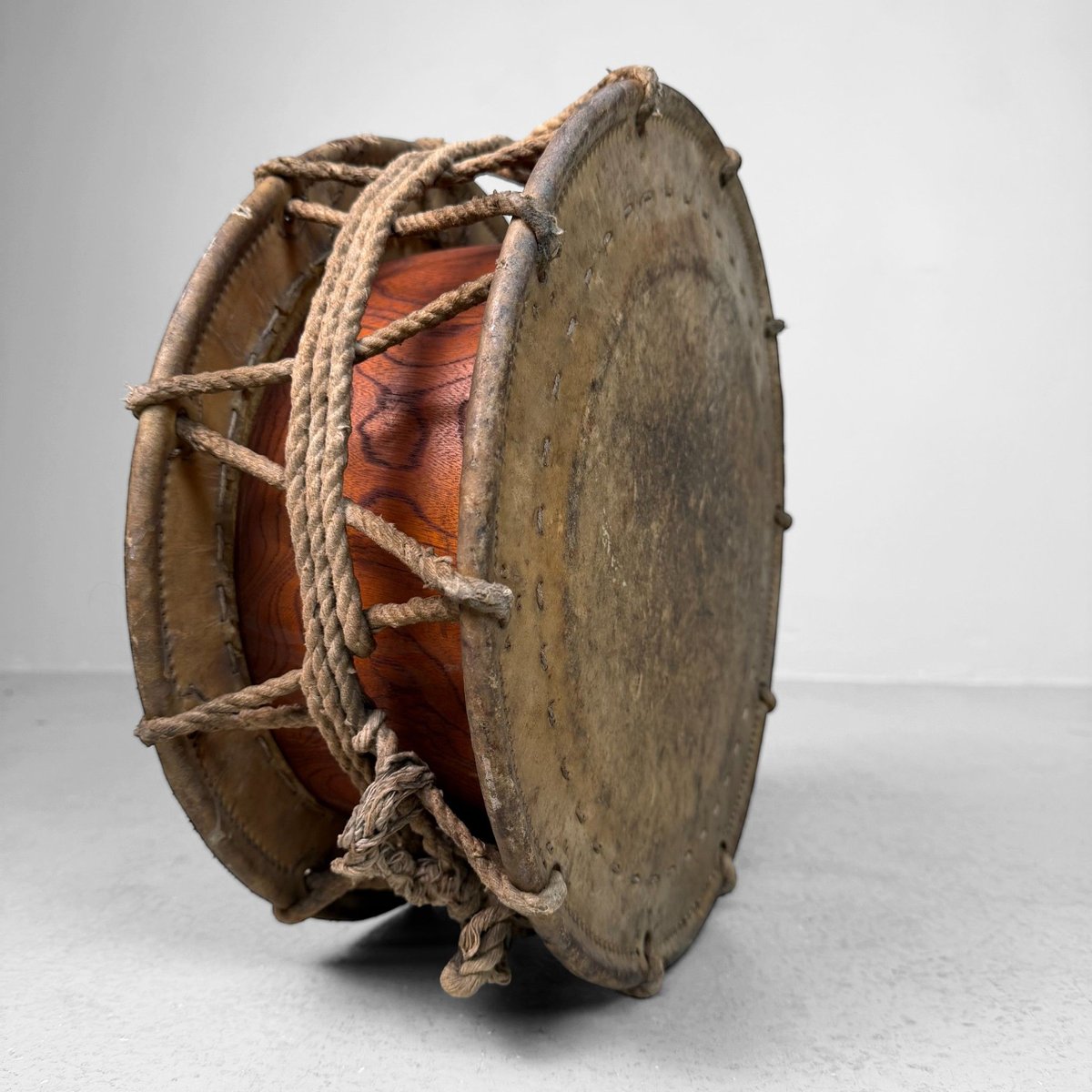 Japanese Keyaki Wooden Shime-Daiko Drum, 1950s for sale at Pamono