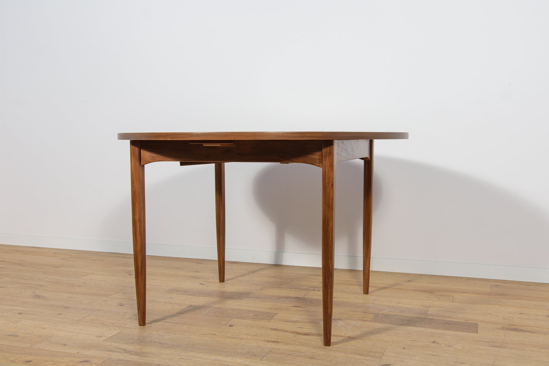 Mid-Century Modern Round Fresco Dining Table in Teak from G-Plan, 1960s ...