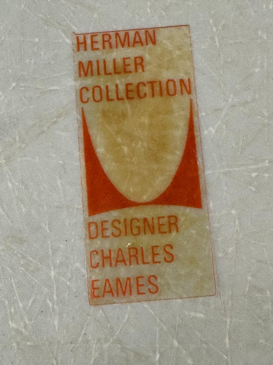 La Fonda Esszimmerstühle aus Fiberglas & Stahl von Charles & Ray Eames für Herman Miller, 1960er ...