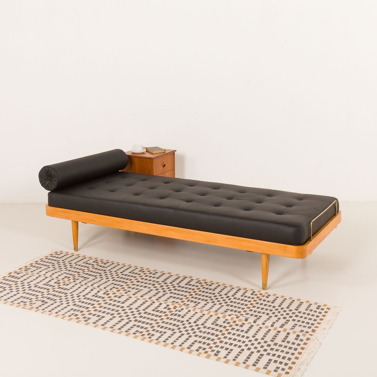 Mid-Century Modern Danish Daybed in Black Leather from Horsens ...