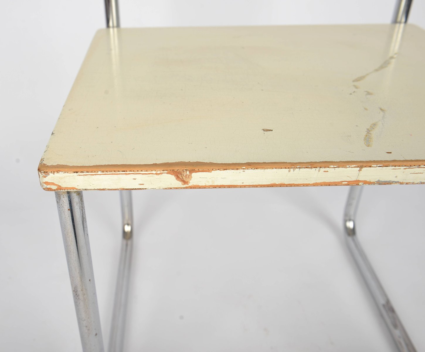Bauhaus Bedside Table in Tubular Steel, 1930s for sale at Pamono