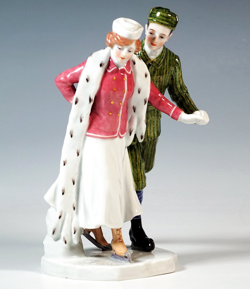 Art Nouveau Ice-Scaters Figurine by Alfred Koenig for Meissen, 1890s ...