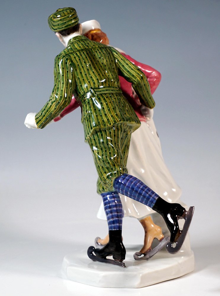 Art Nouveau Ice-Scaters Figurine by Alfred Koenig for Meissen, 1890s ...