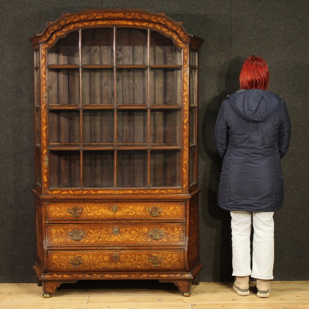 19th Century Dutch Inlaid Display Cabinet, 1880s for sale at Pamono