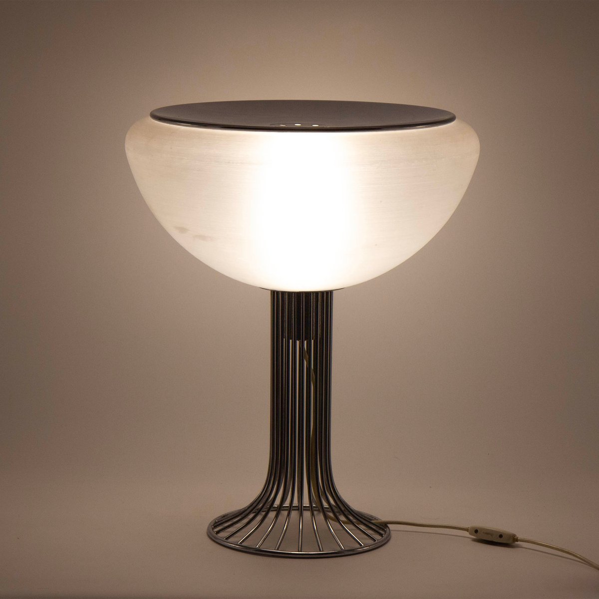 Moana Table Lamp by Luigi Massoni for Guzzini, 1960s for sale at Pamono