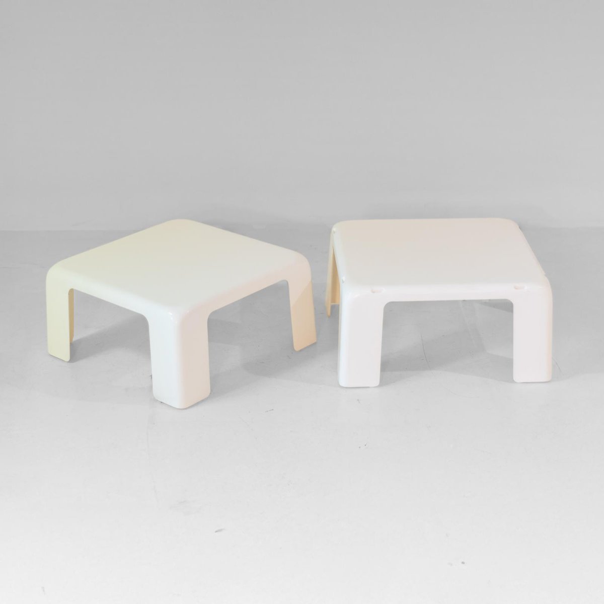 Vintage Space Age Side Tables by Mario Bellini for C&B Italia, 1960s ...