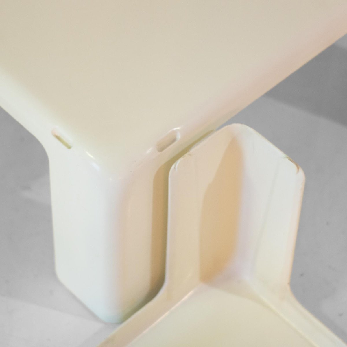Vintage Space Age Side Tables by Mario Bellini for C&B Italia, 1960s ...