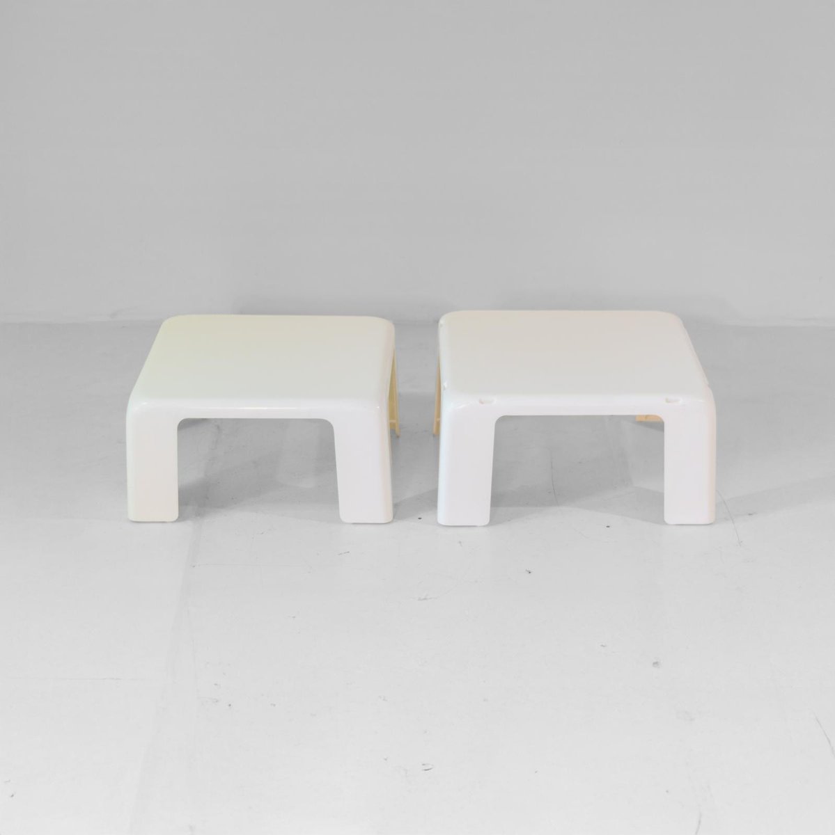 Vintage Space Age Side Tables by Mario Bellini for C&B Italia, 1960s ...