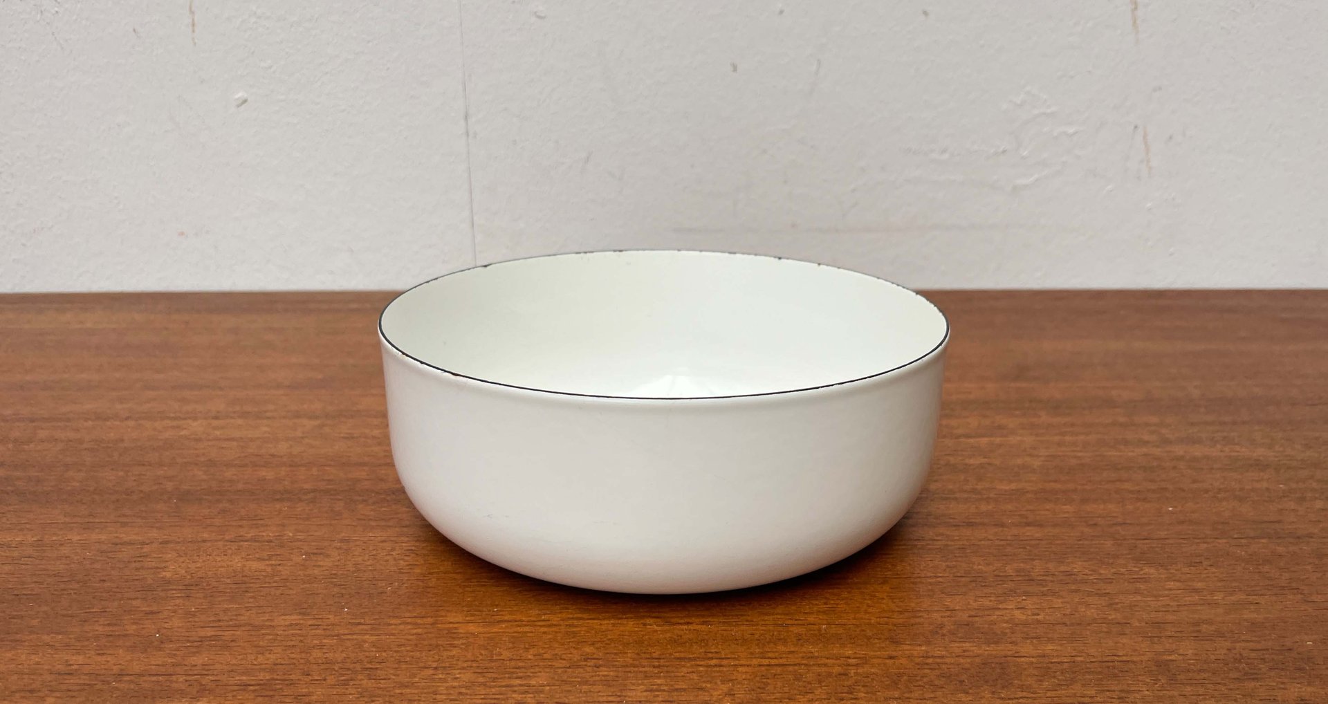 Mid-Century Modern White Enamel Bowl by Kaj Franck for Finel, Finland ...