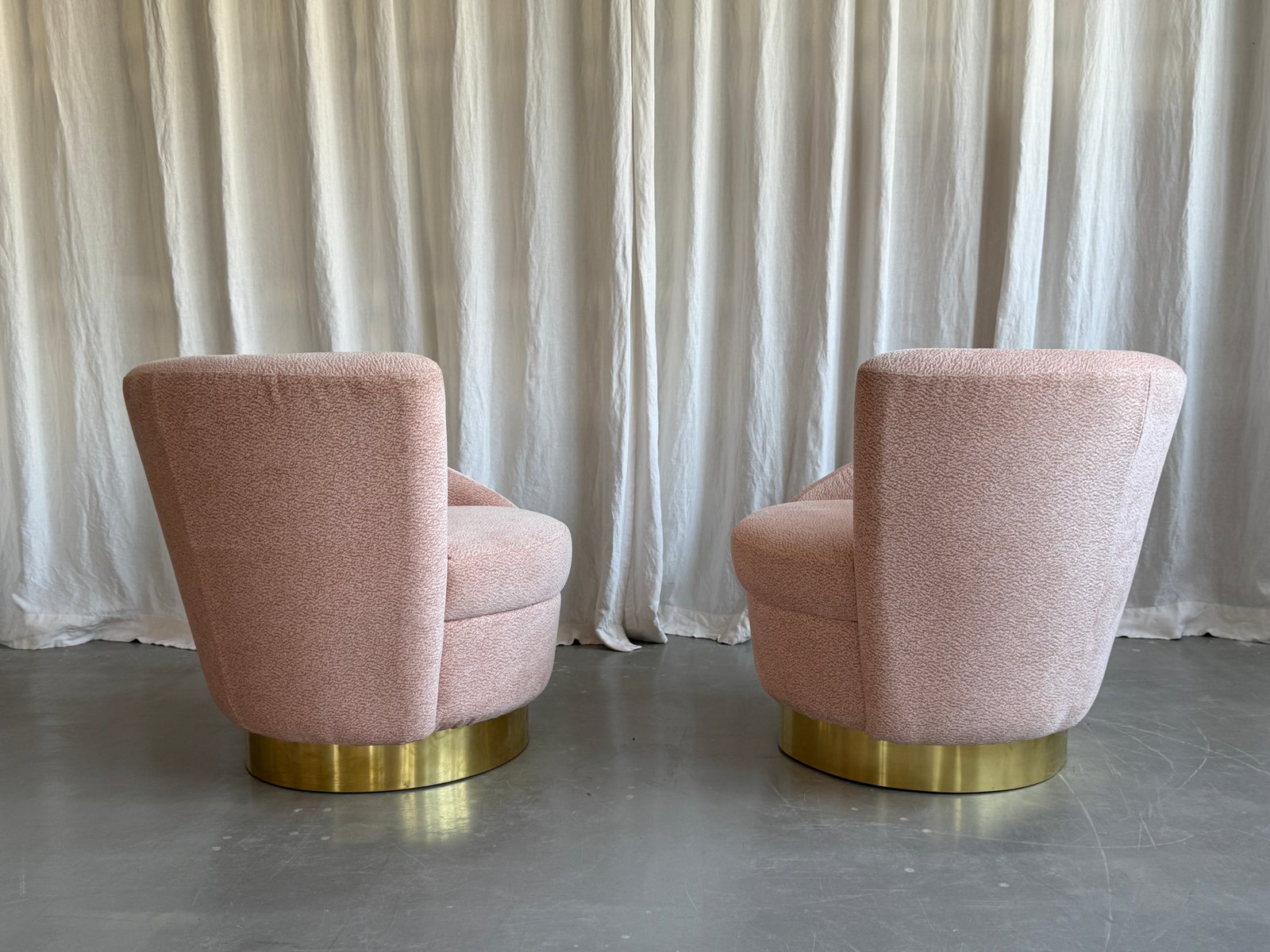 Mid-Century Modern Nautilus Swivel Lounge Chairs by Vladimir Kagan ...