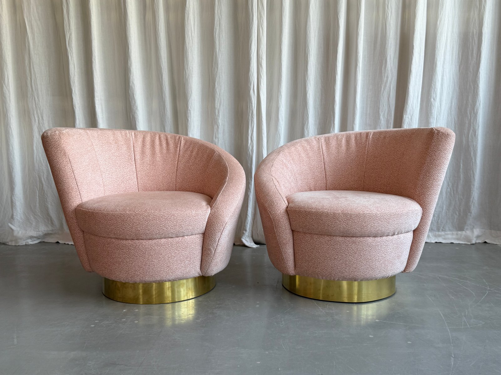 Mid-Century Modern Nautilus Swivel Lounge Chairs by Vladimir Kagan ...