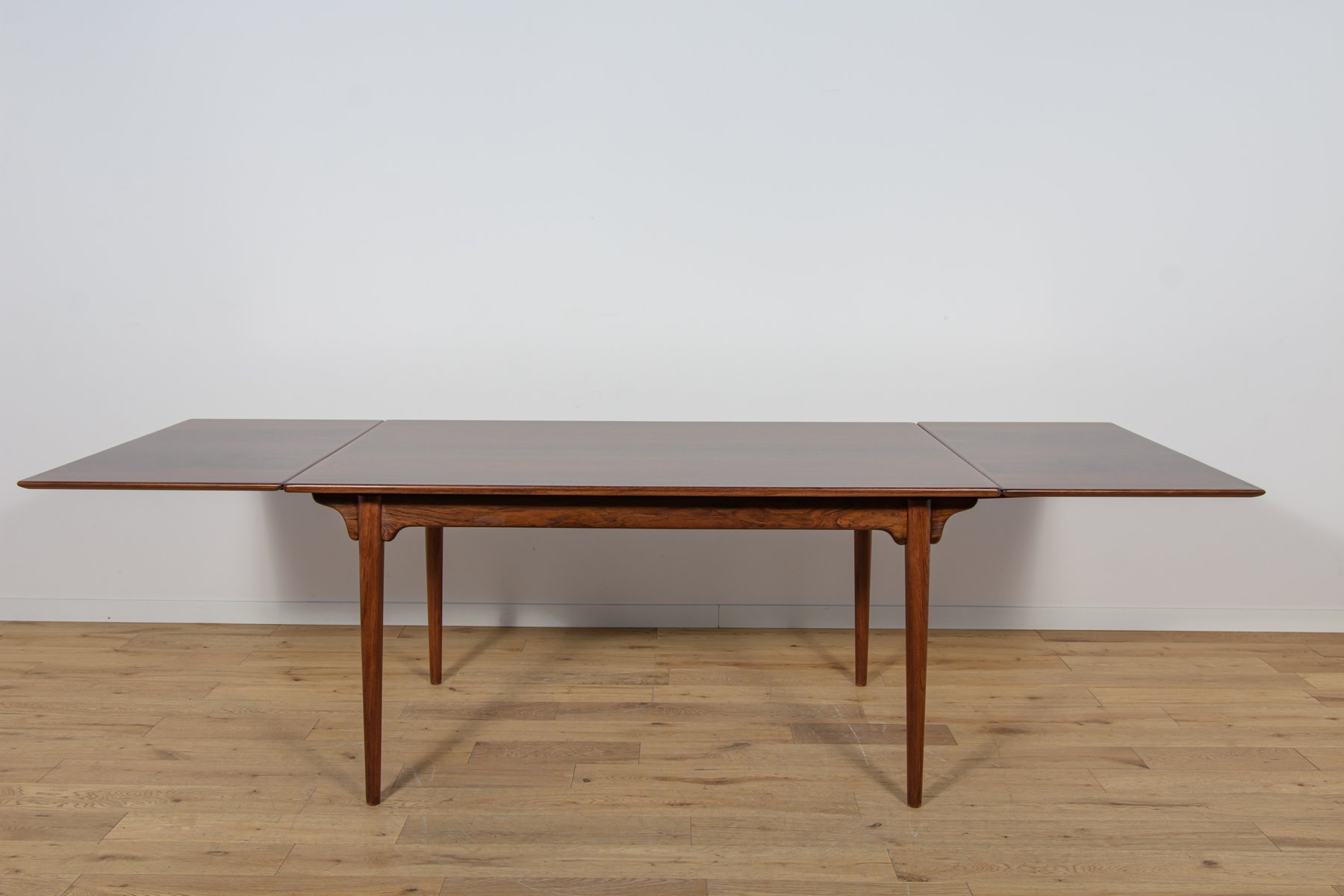 Mid-Century Modern Rosewood Dining Table by Gunni Omann for Omann Jun ...