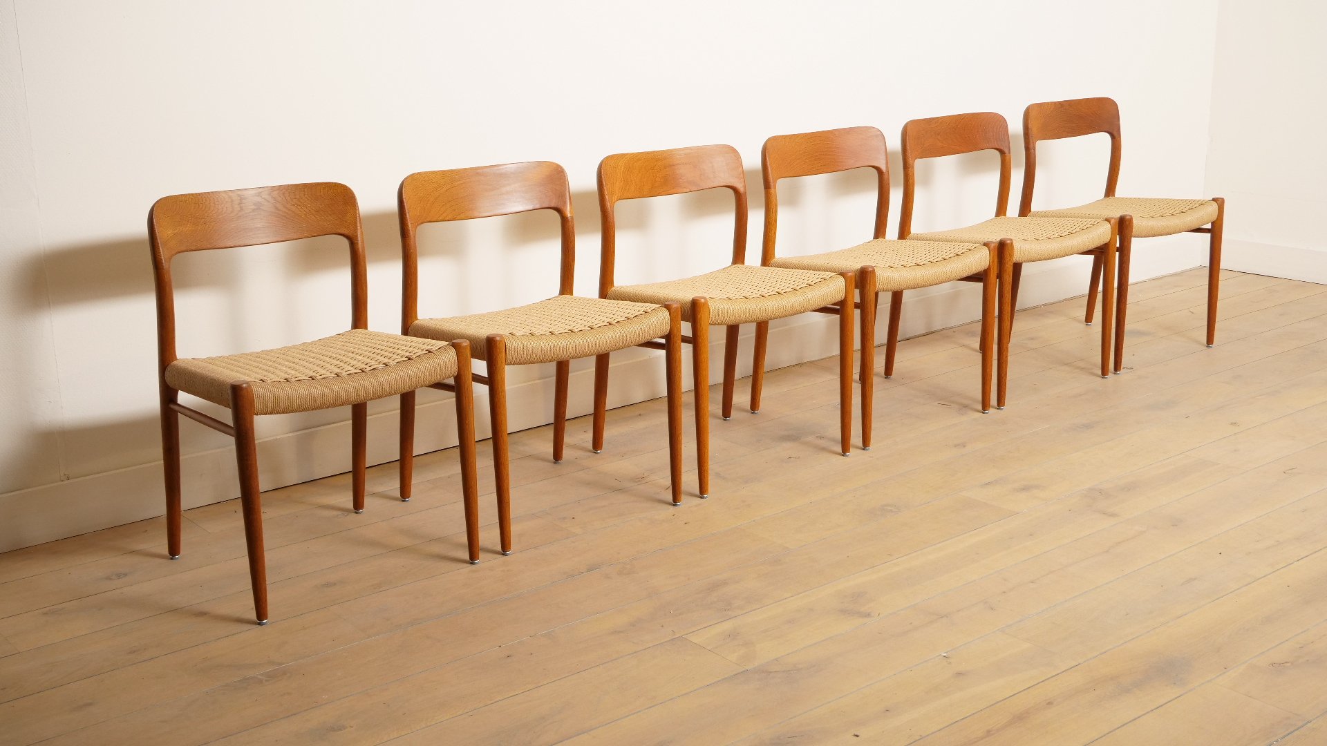 Chaises de Salle à Manger Modèle 75 Vintage en Teck par Niels Otto ...