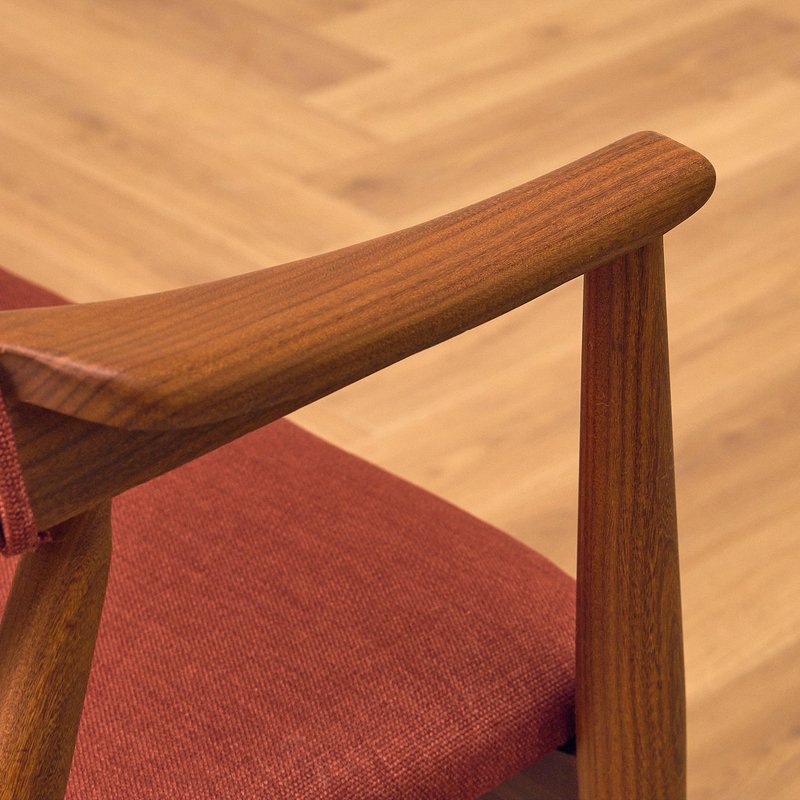Fauteuil Modèle 213 en Noyer par Thomas Harlev pour Farstrup, Danemark ...