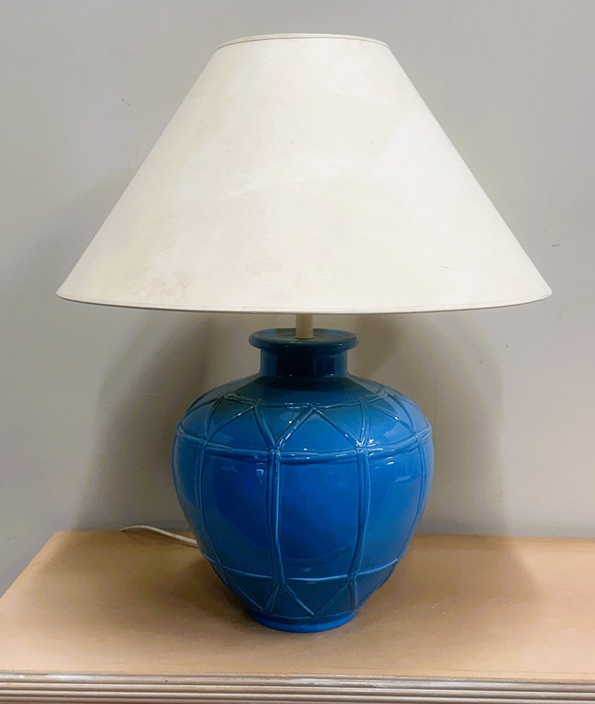 Französische Keramiklampe mit blau glasiertem Sockel von Louis Drimmer ...