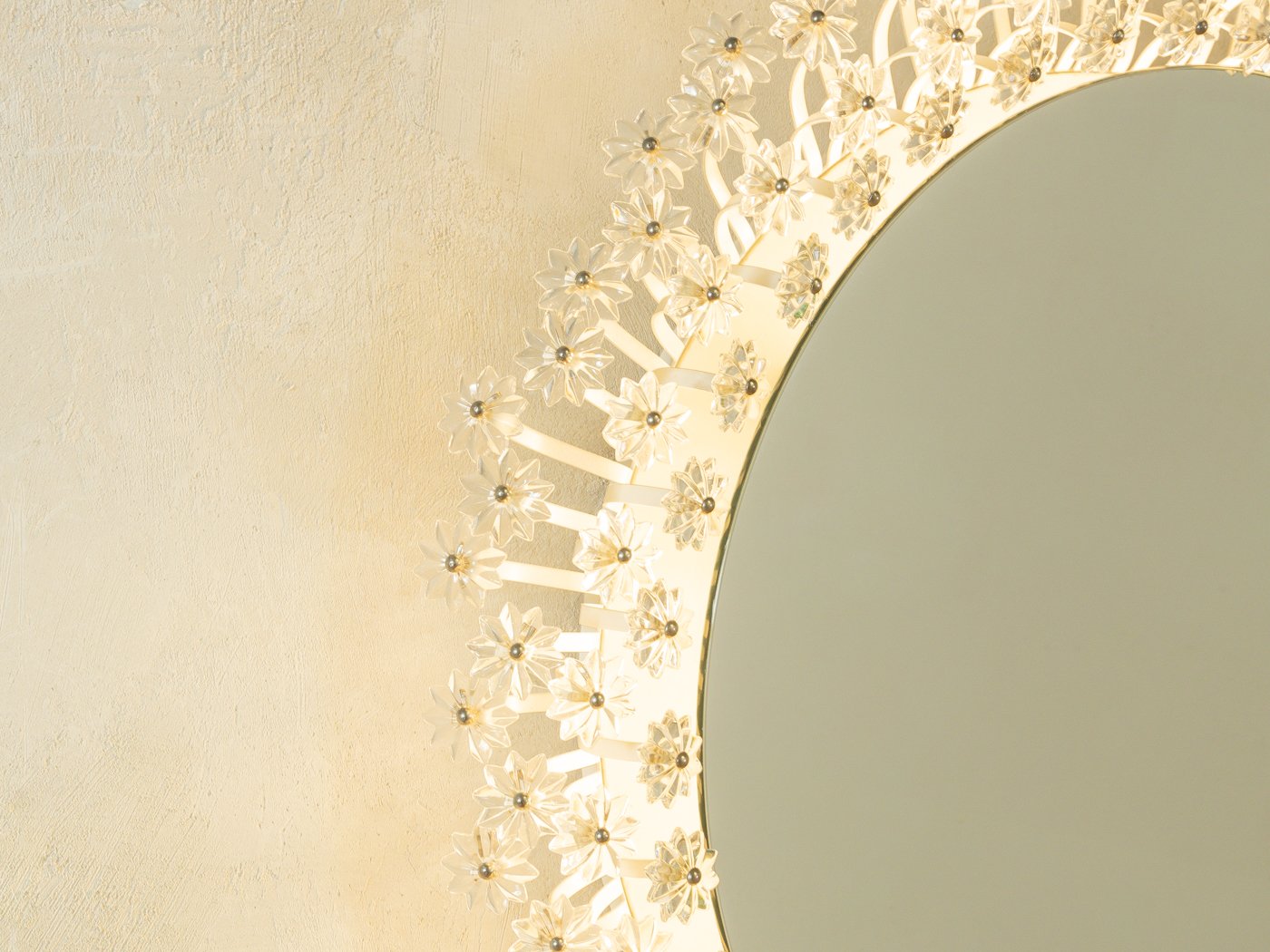 Vintage Space Age Mirror, 1960s for sale at Pamono