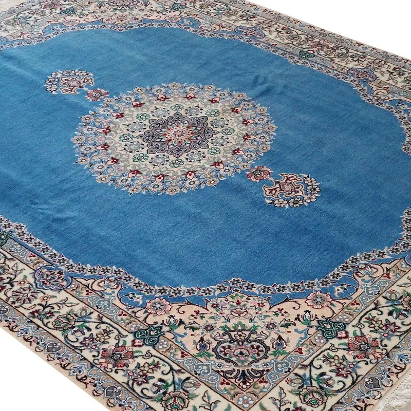 Middle Eastern Rug in Wool and Silk for sale at Pamono