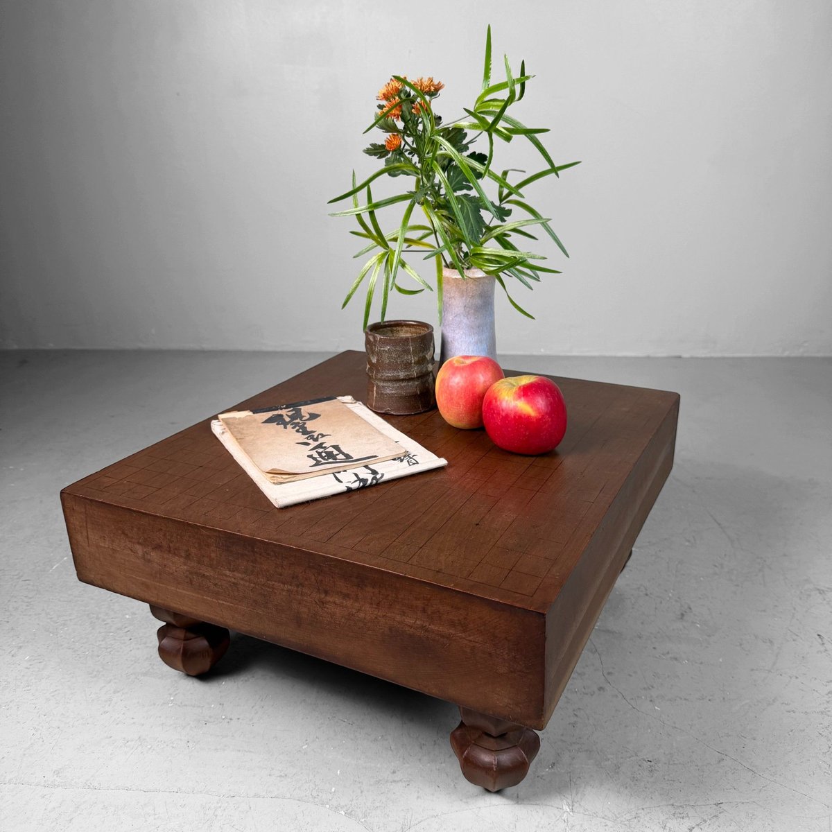 Japanese Goban Go Board Low Display Table, 1930s for sale at Pamono