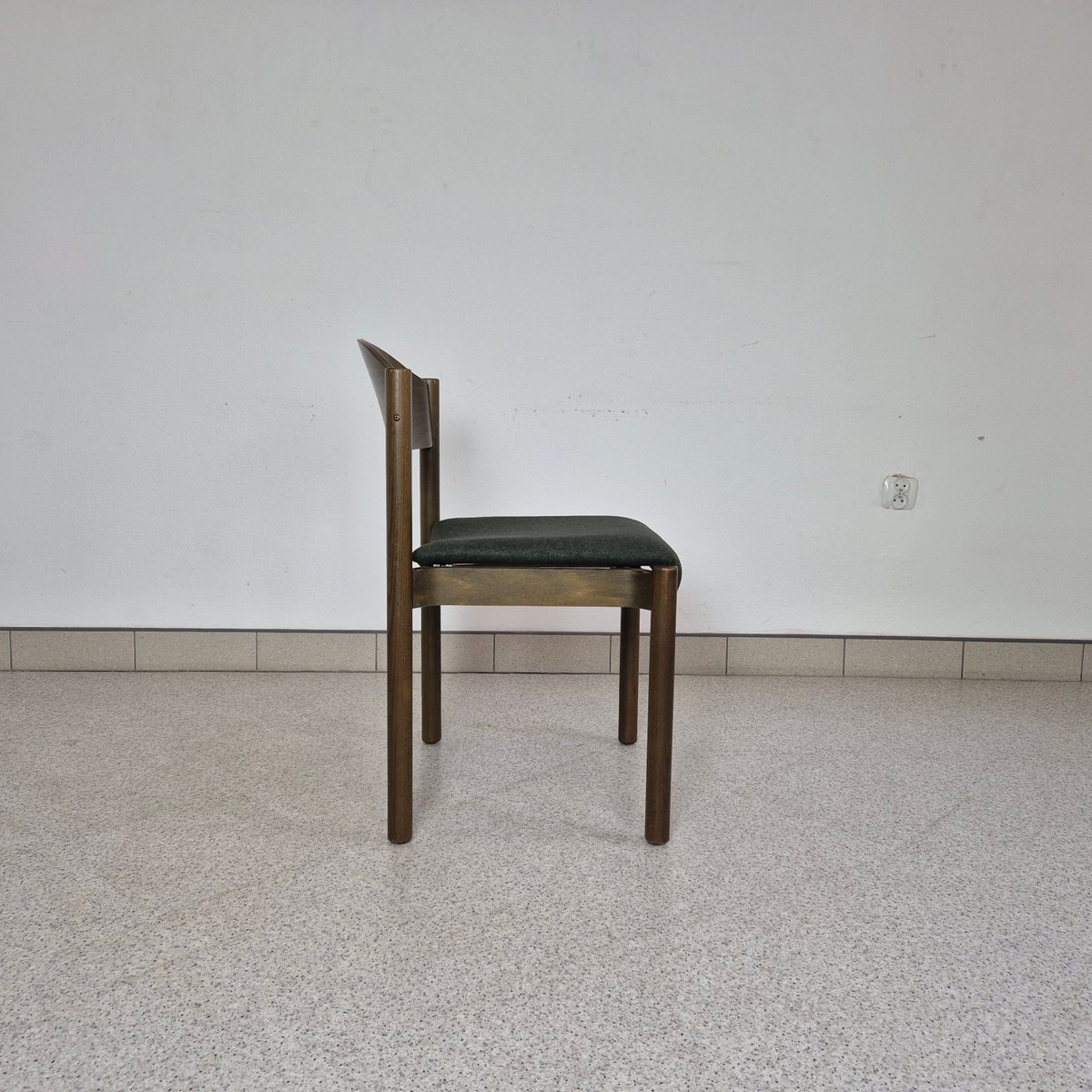 Vintage Wood Dining Chair from Hiller, Germany, 1970s for sale at Pamono
