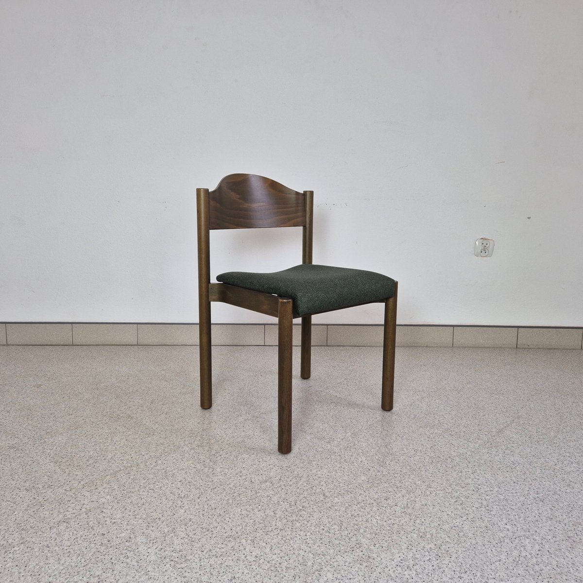 Vintage Wood Dining Chair from Hiller, Germany, 1970s for sale at Pamono
