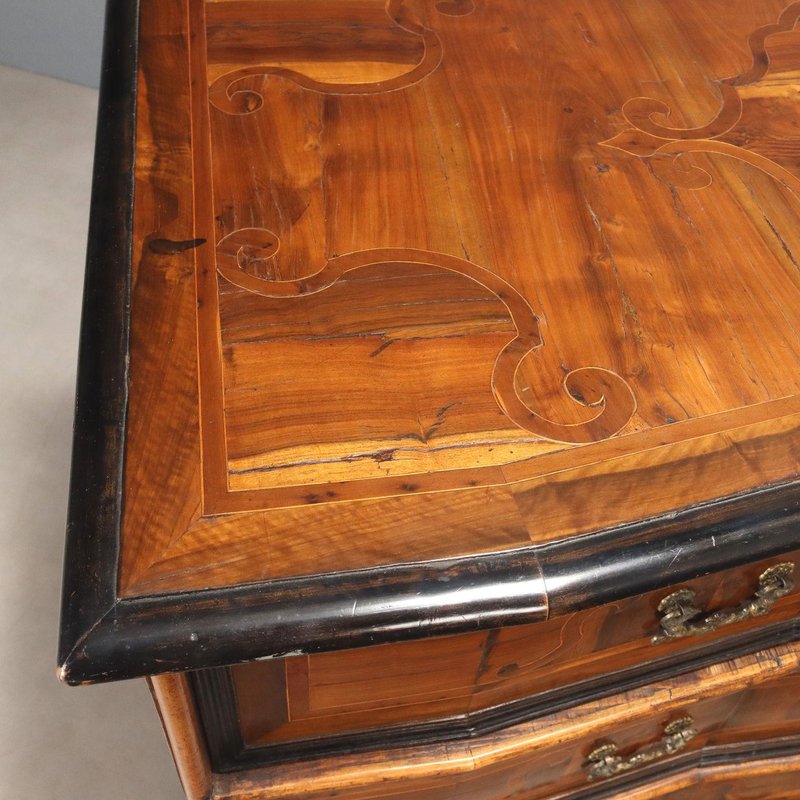 Antique 18th Century Baroque Chest of Drawers, Italy for sale at Pamono