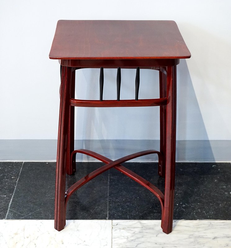 Art Nouveau Mahogany Stained Waiting Table from J.&J. Kohn, Austria ...