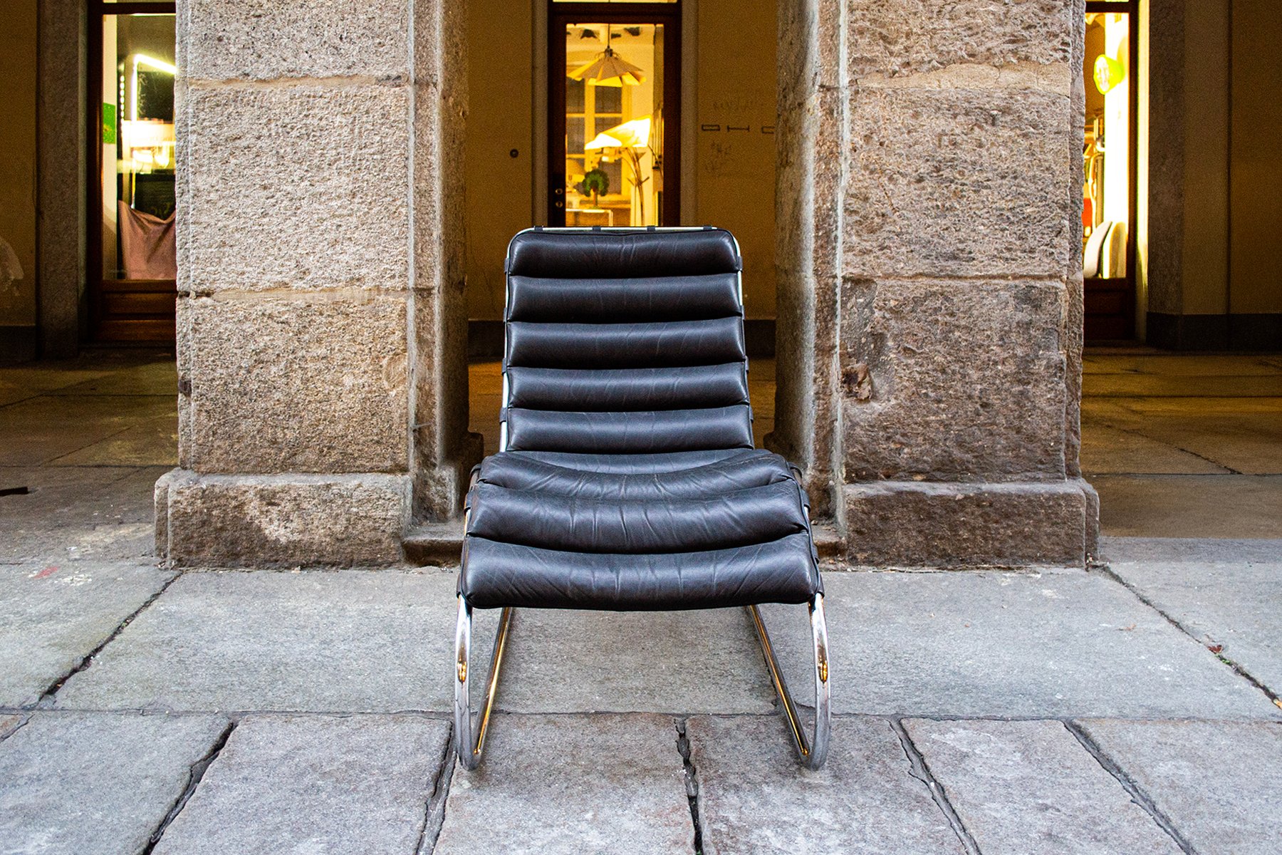 MR Chaise Lounge by Ludwig Mies Van Der Rohe for Knoll, 1980s for sale ...