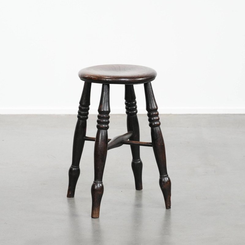 English Antique Windsor Stool, 18th Century for sale at Pamono