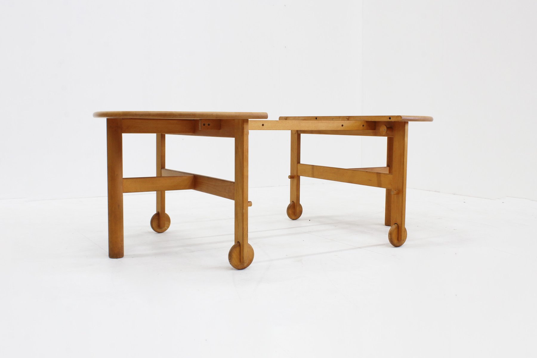 Vintage Round Extendable Dining Table in Wood, 1960s for sale at Pamono