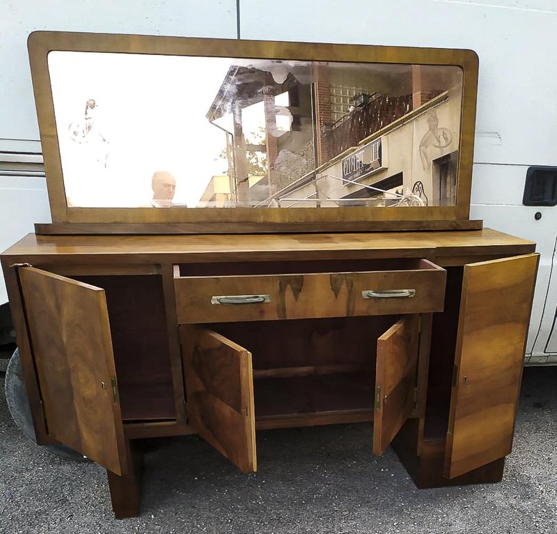 Italian Art Deco Credenza with Walnut Veneered Mirror for sale at Pamono