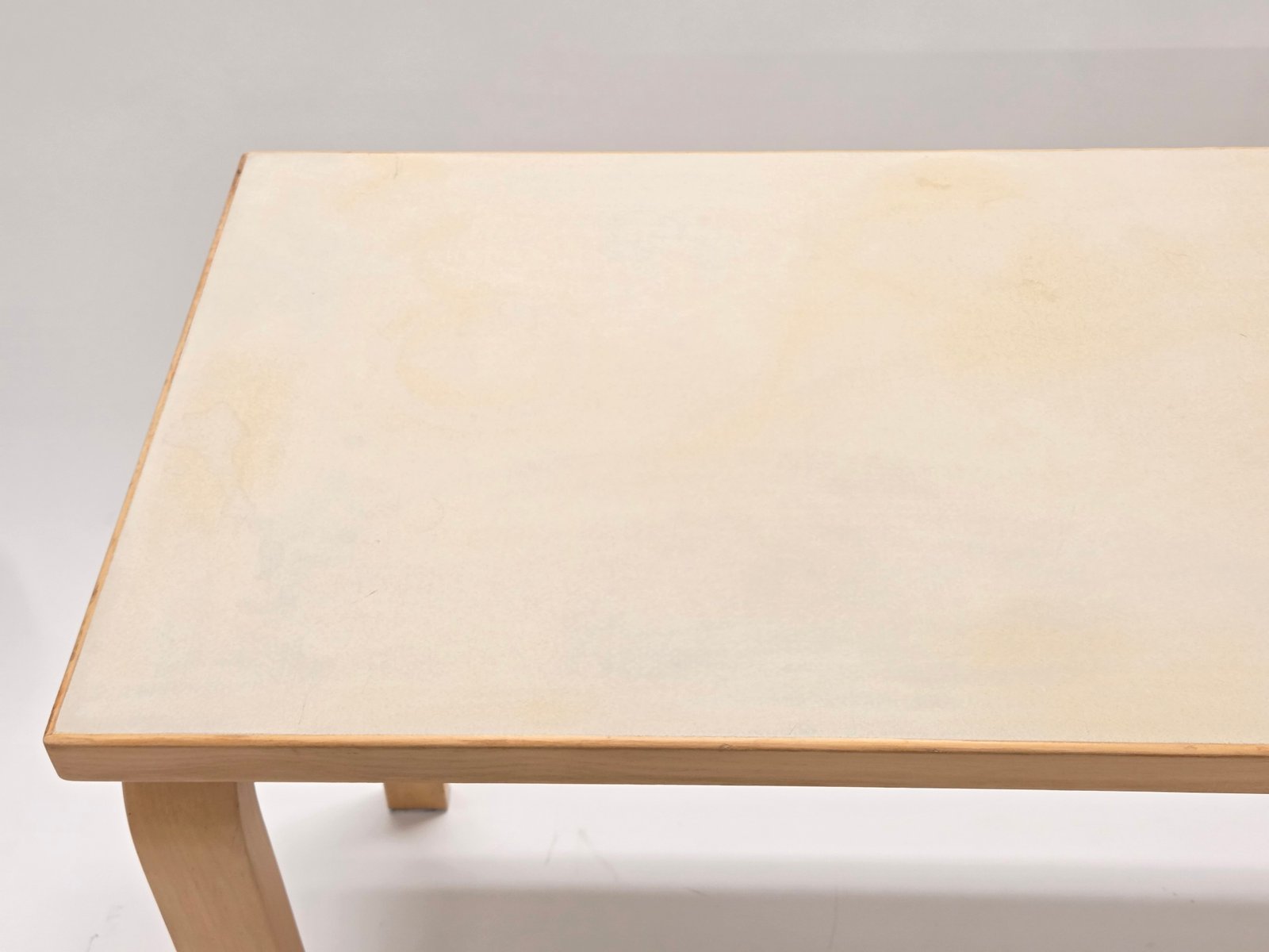 Bureau Vintage par Alvar Aalto pour Artek, 1960s en vente sur Pamono