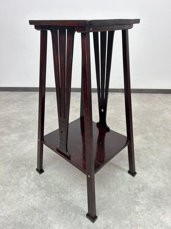 Soportes para plantas Secession No 9533 atribuidos a Marcel Kammerer ...