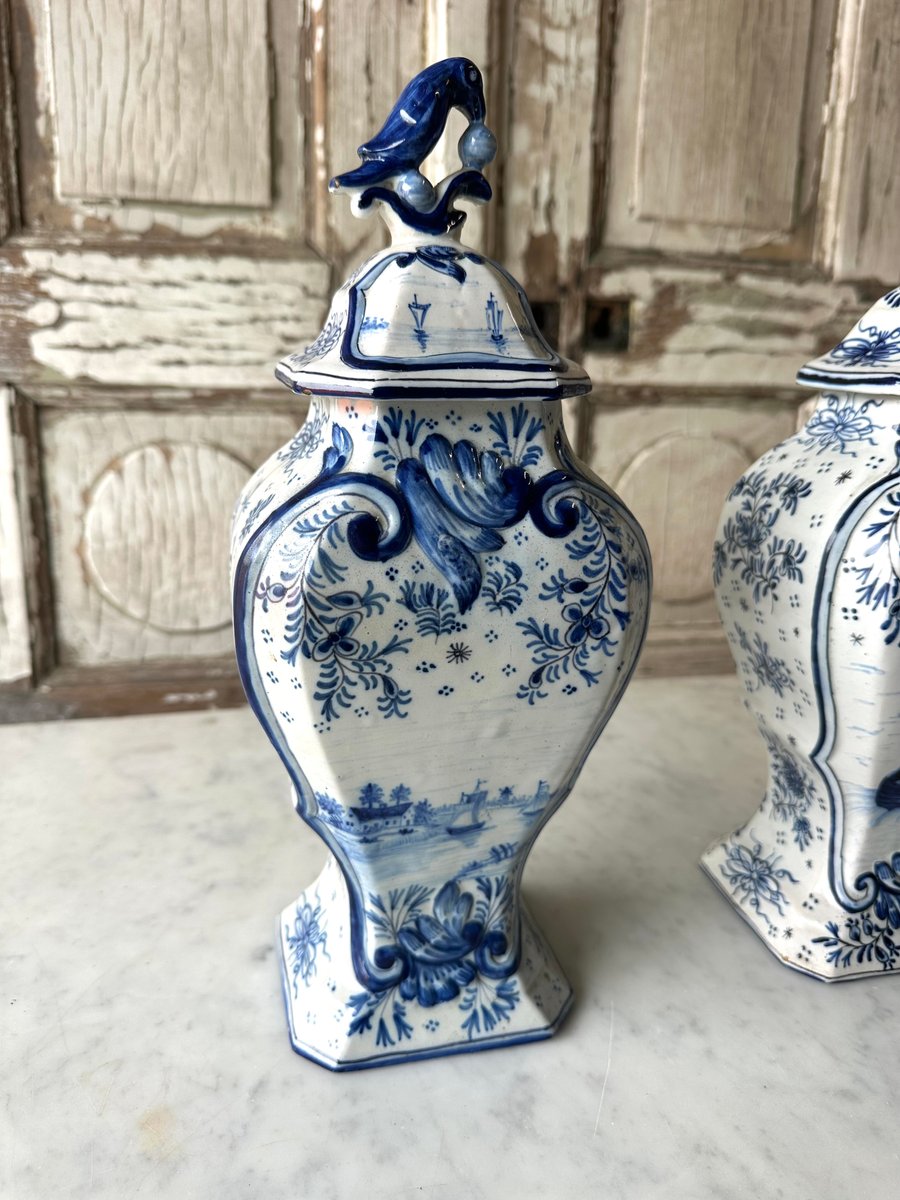 Vases Vintage en Faïence, 1940s, Set de 2 en vente sur Pamono