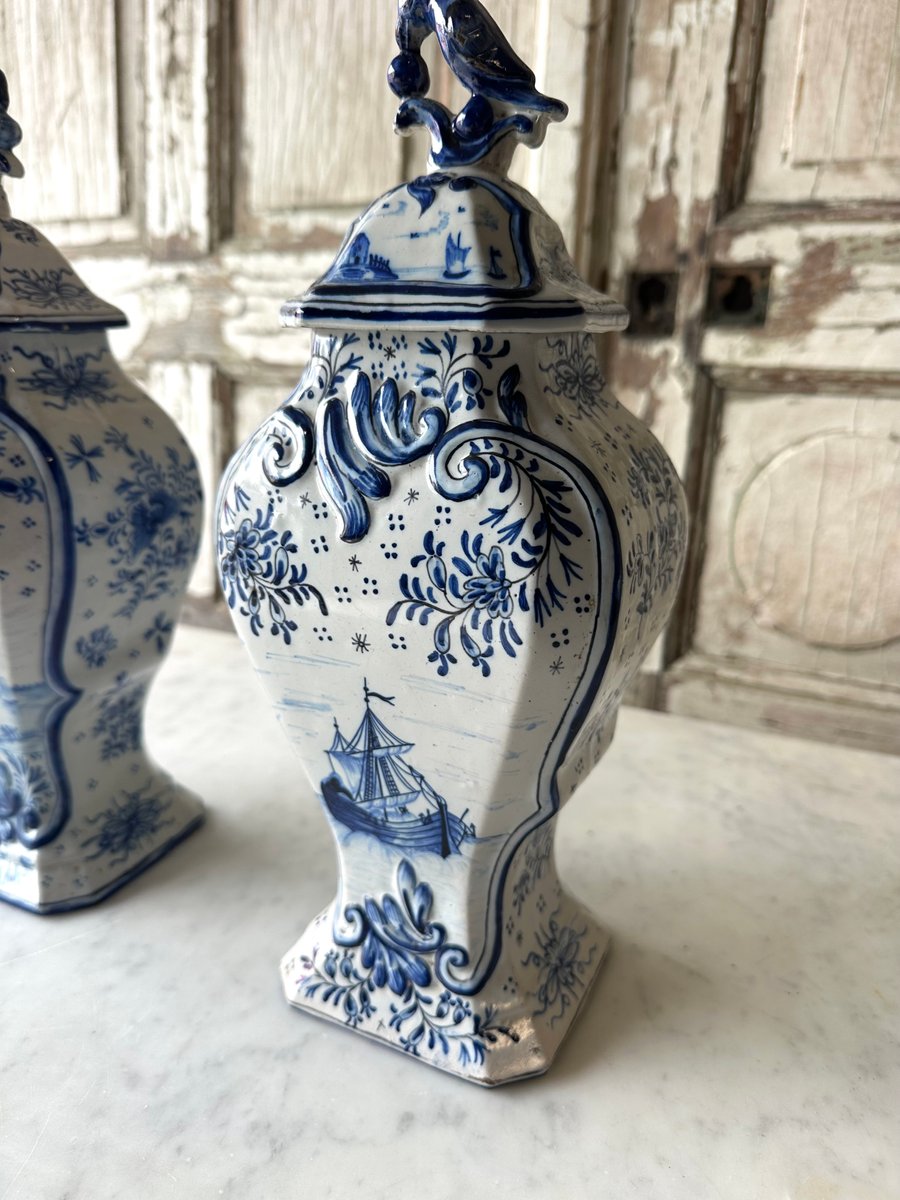 Vases Vintage en Faïence, 1940s, Set de 2 en vente sur Pamono