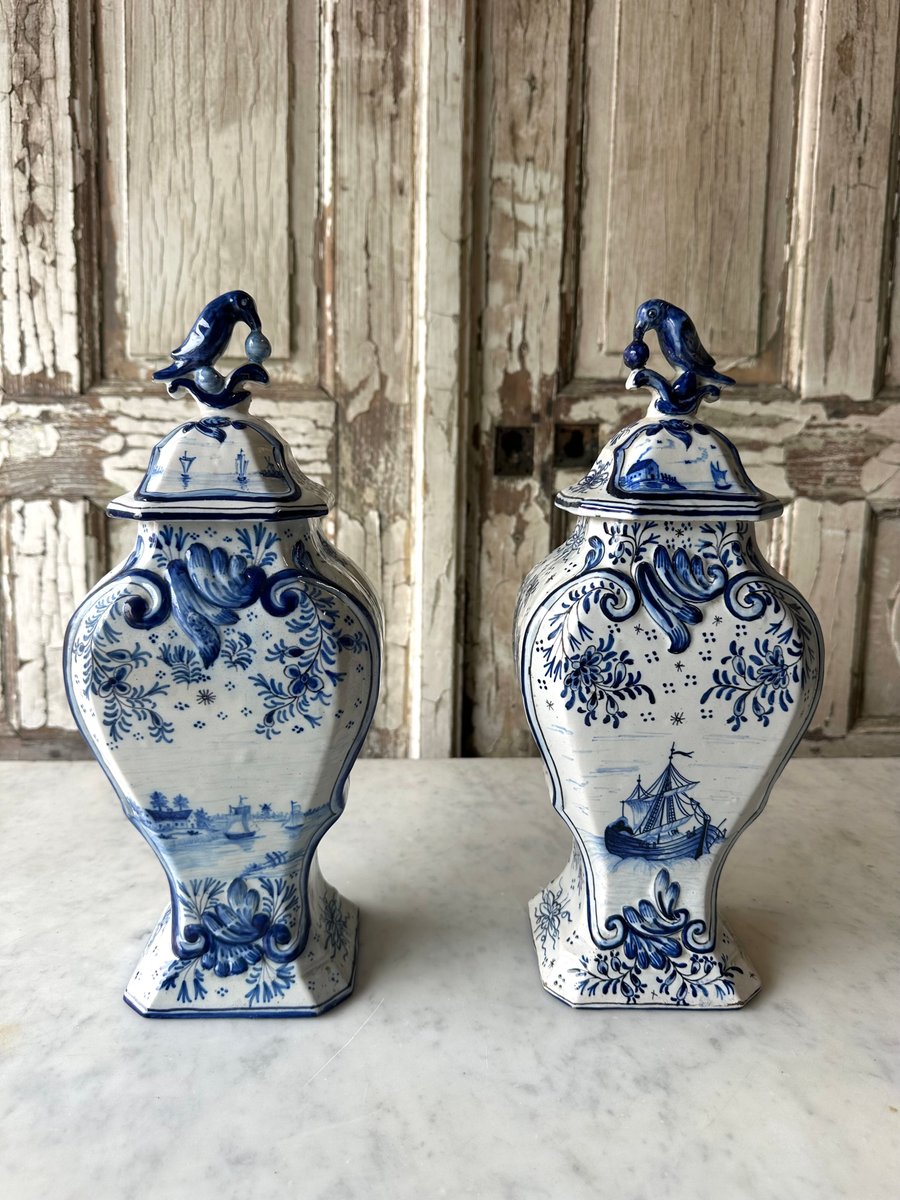 Vases Vintage en Faïence, 1940s, Set de 2 en vente sur Pamono