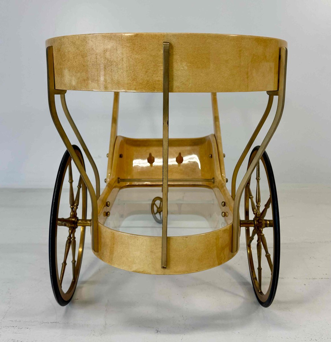 Italienischer Vintage Barwagen aus Pergament & Messing von Aldo Tura ...
