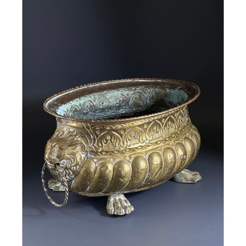 Großer französischer Barock Messing Löwenkopf Champagnerkühler oder ...