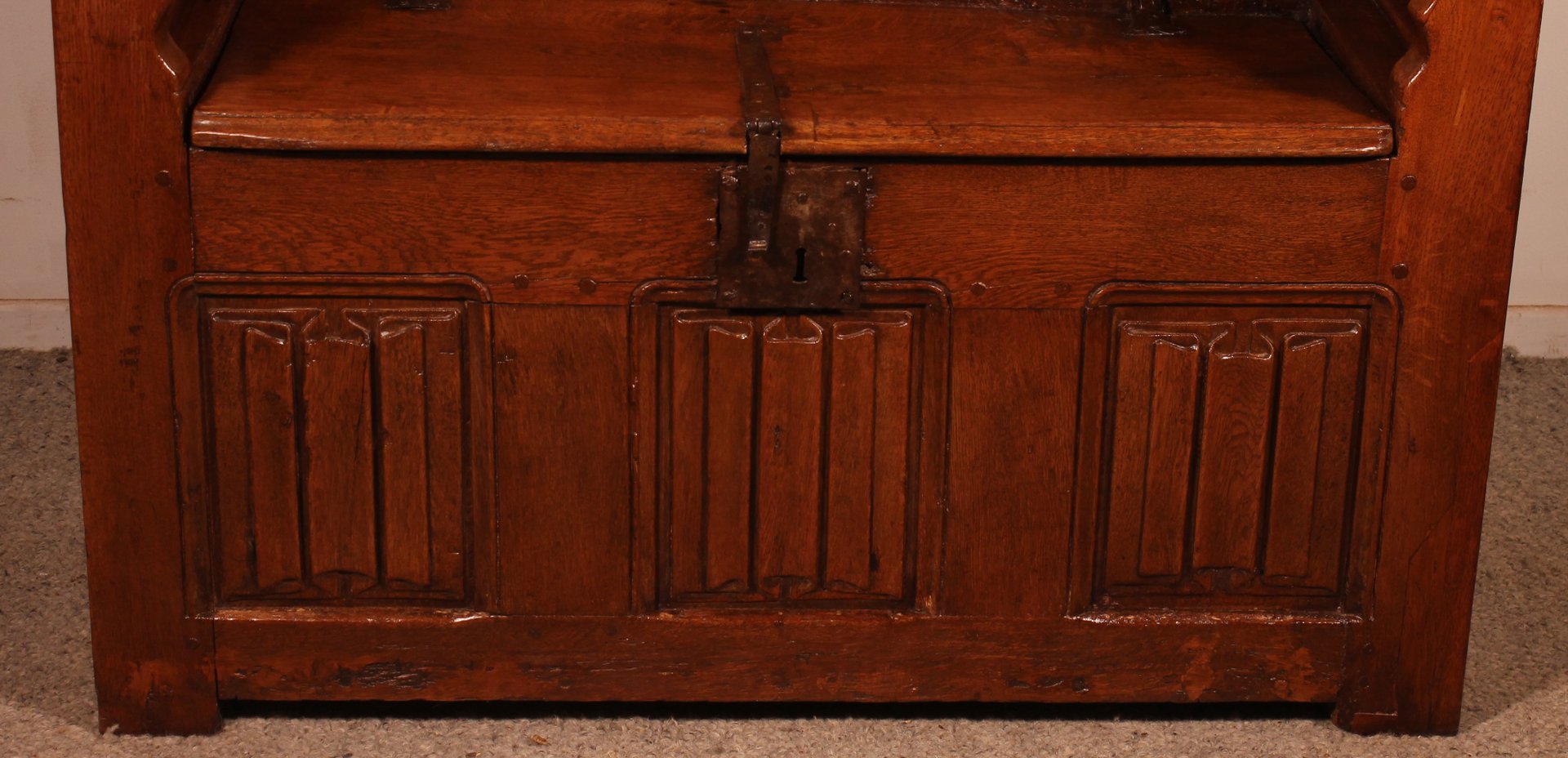 Gothic Style Oak Bench with Built-in Panels for sale at Pamono
