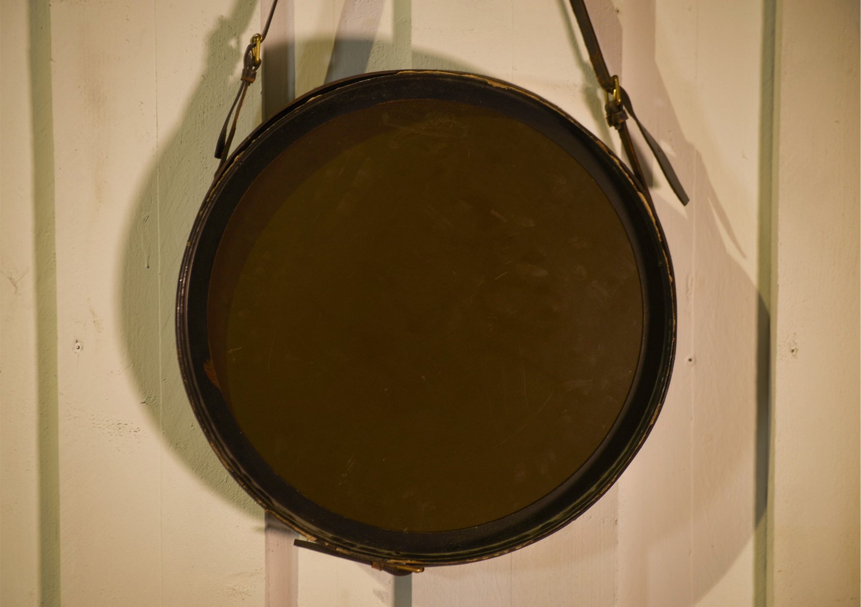 Miroir en Cuir Noir par Jacques Adnet, 1950s en vente sur Pamono