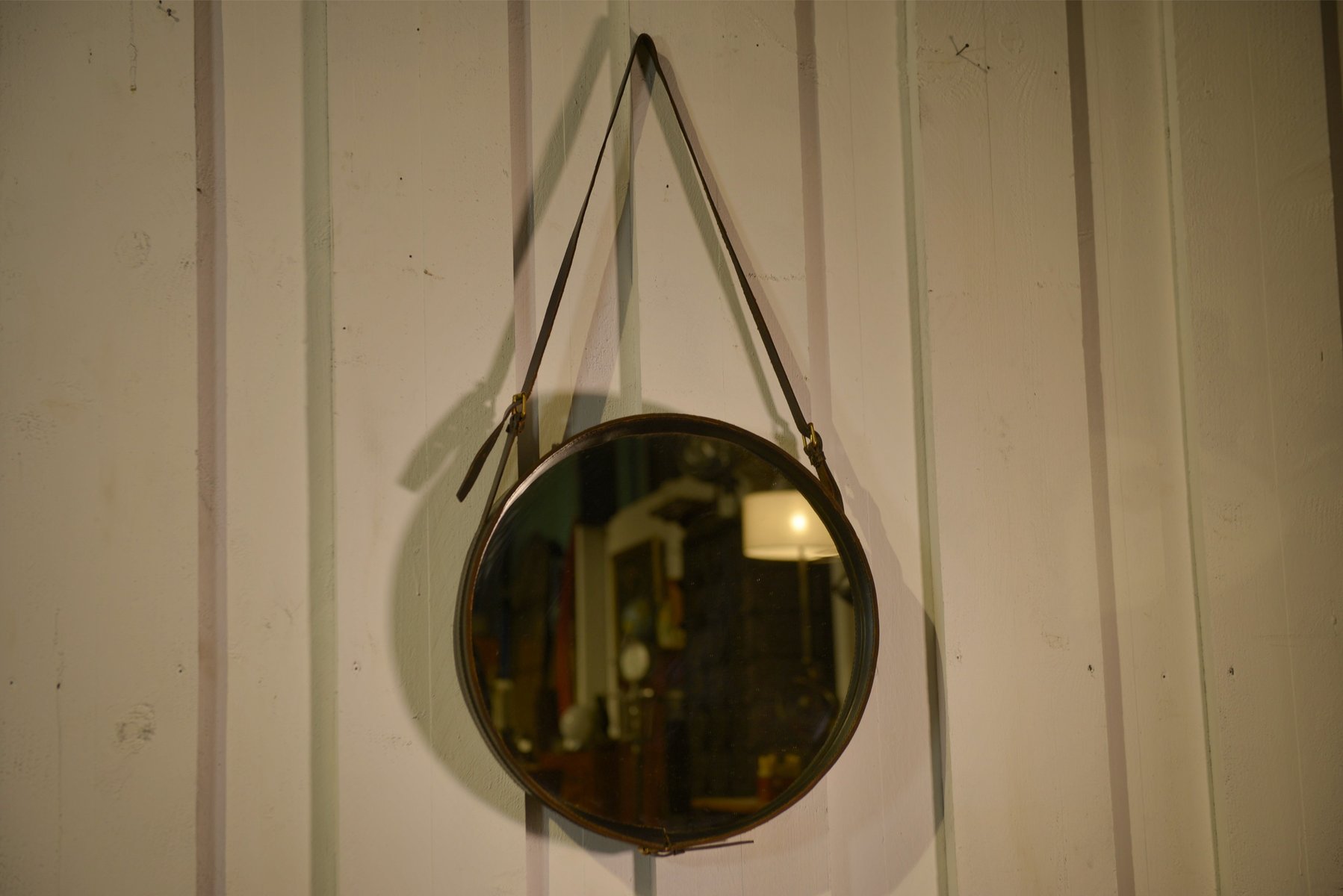 Miroir en Cuir Noir par Jacques Adnet, 1950s en vente sur Pamono