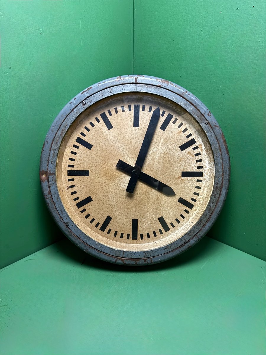 Large German Pre War Railway Clock, 1930s for sale at Pamono
