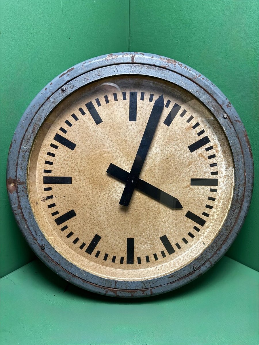 Large German Pre War Railway Clock, 1930s for sale at Pamono