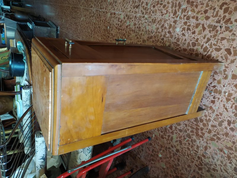 Art Deco Italian Walnut Veneered Bedside Table for sale at Pamono