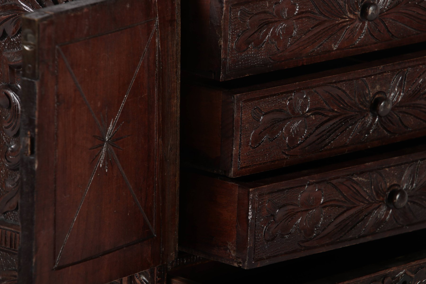 Antique Breton Model Cabinet, 1880 for sale at Pamono