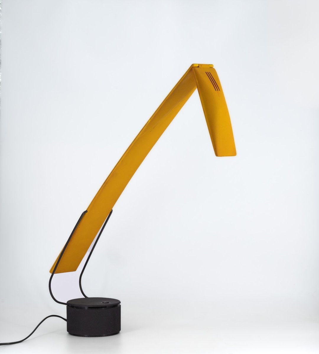 Postmodern Dove Table Lamp by Mario Barbaglia & Marco Colombo for Paf ...