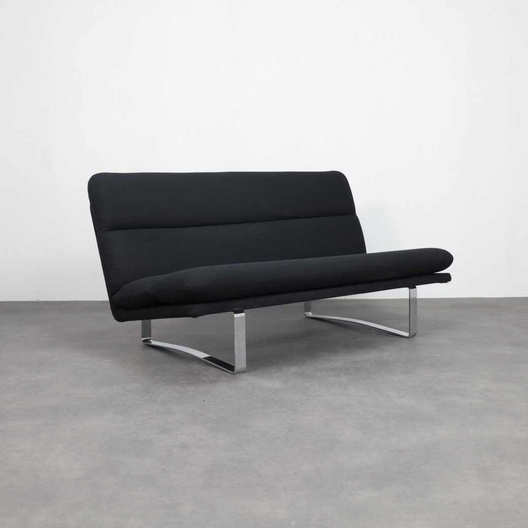 Canapé C683 par Kho Liang Ie pour Artifort, Pays-Bas, 1968 en vente sur ...