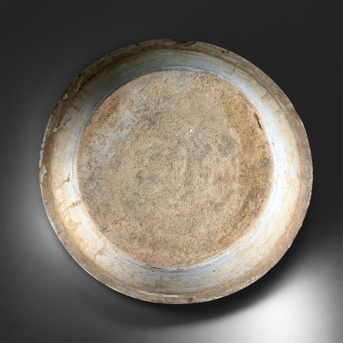 Large Antique Granada Green Majolica Bowl, 1700s for sale at Pamono