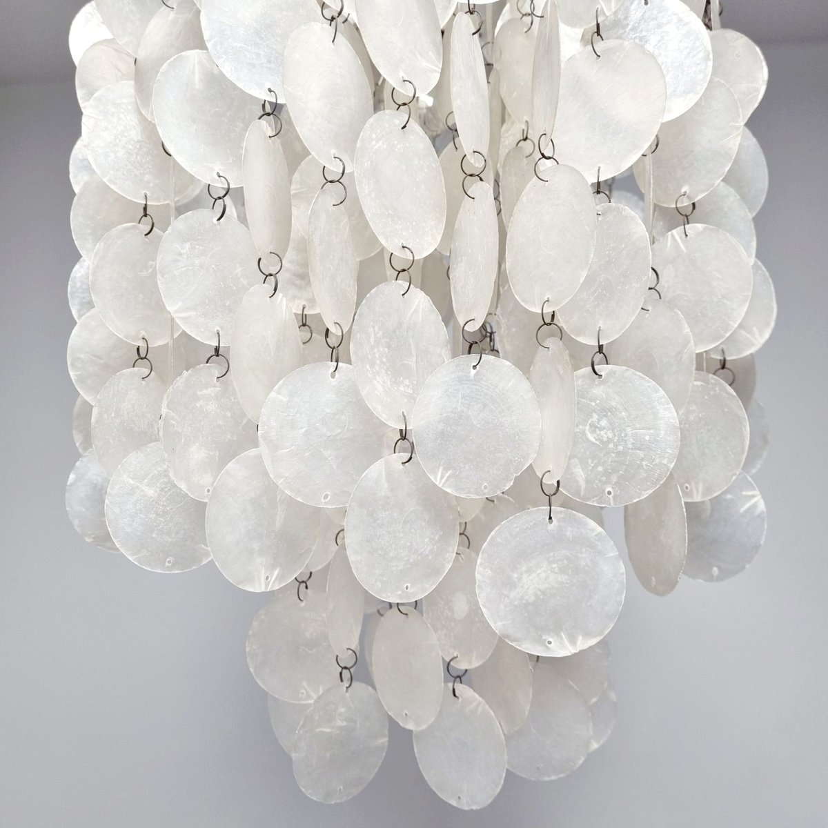 Mid-Century Modern Fun 1DM Shell Chandelier by Verner Panton for Lüber ...