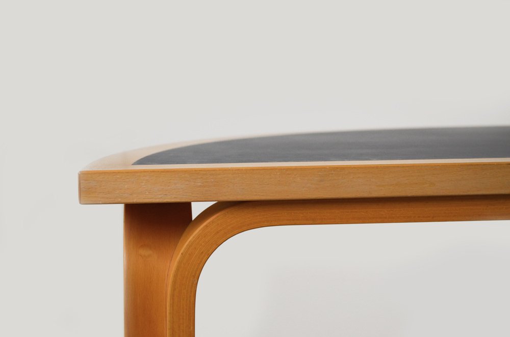 Tavolo semicircolare di Thygesen & Sørensen per Magnus Olesen in ...
