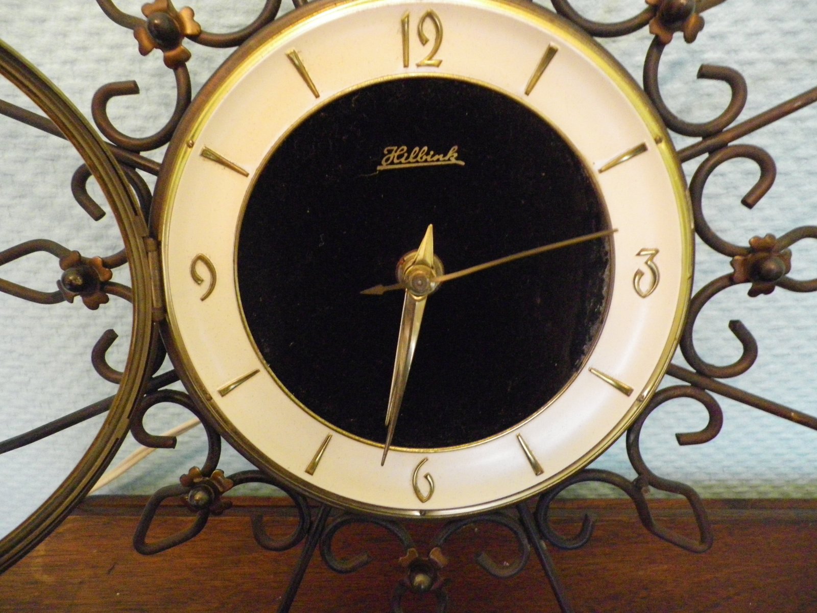 Electric Wall Sundial from Hilbing, 1950s for sale at Pamono